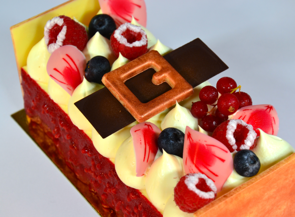 Bûche Douceur Vanille Fruits rouges - Jérôme Ravel Traiteur