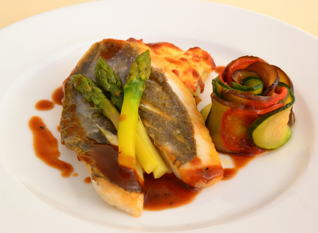 Filet de Saint Pierre et cannelloni de champignons - Jérôme Ravel Traiteur